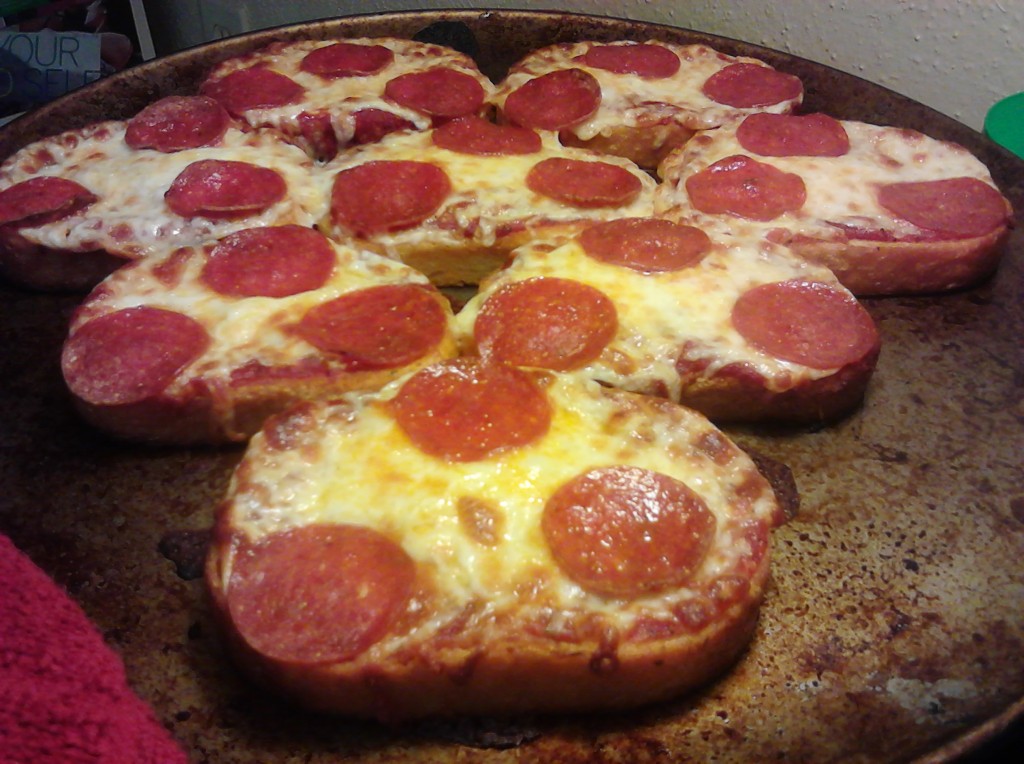 Garlic Bread Pizza - Poor Man's Gourmet Kitchen